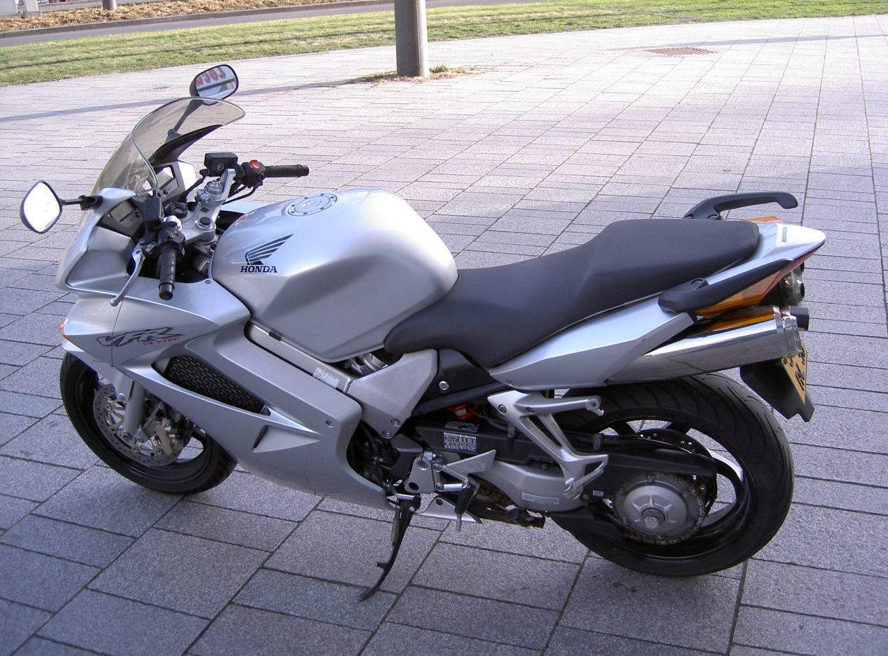 HONDA VFR 800 - Meurthe Et Moselle - Bonnie&Car occasion