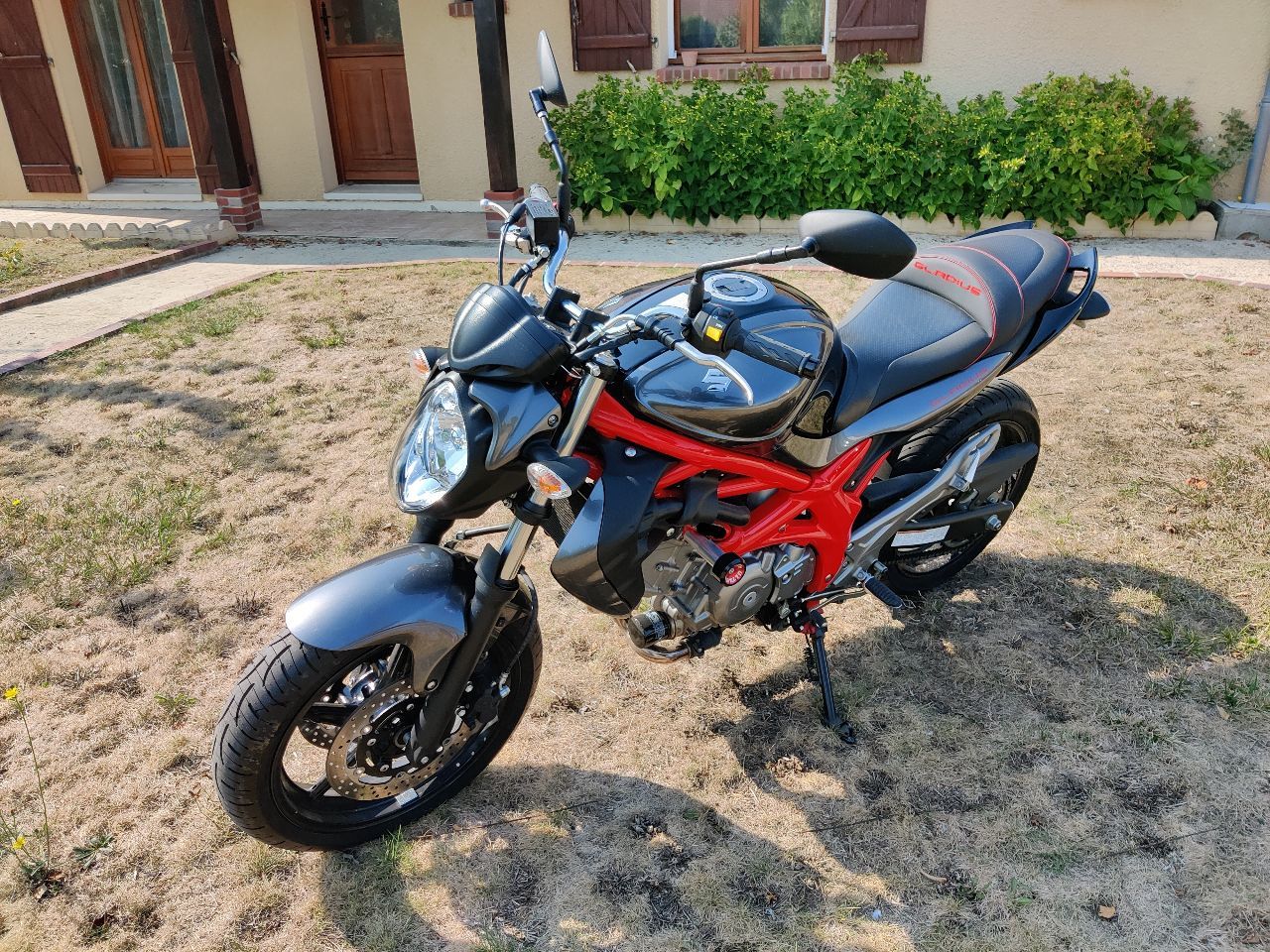 SUZUKI SFV 650 - Eure Et Loir - Bonnie&Car occasion