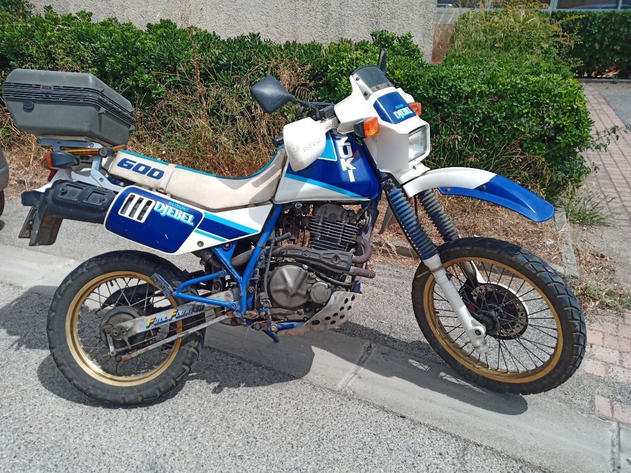 SUZUKI DR 600 - Bouches Du Rhone - Bonnie&Car occasion