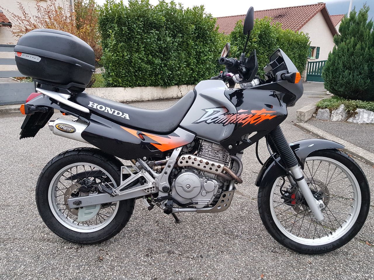 HONDA DOMINATOR 650 - Isere - Bonnie&Car occasion